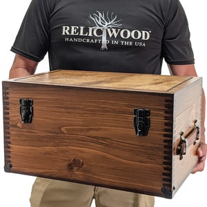 MD Keepsake Box - Etsy