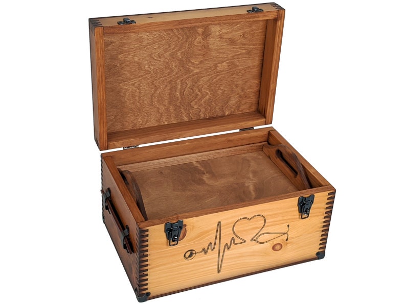 MD Keepsake Box - Etsy