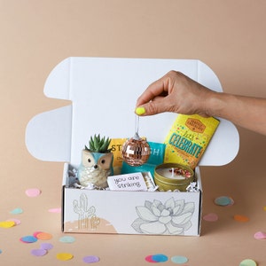 New Employee Gift Box | New Hire Gift | Welcome to the Team | Admin Day ...