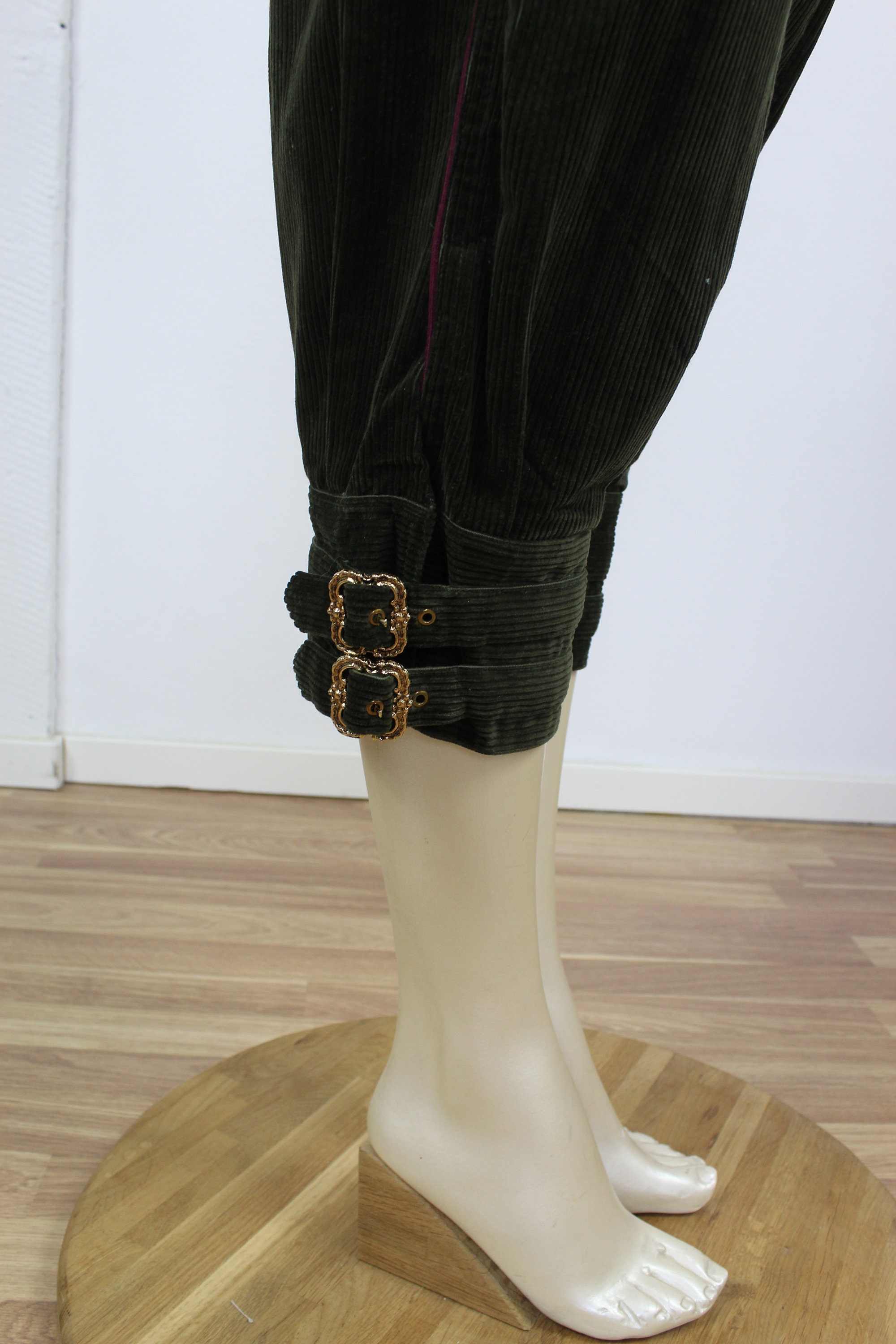 Laurel Green Corduroy Capri 80s Dirndl Loden Pants Harem Pants Breeches ...