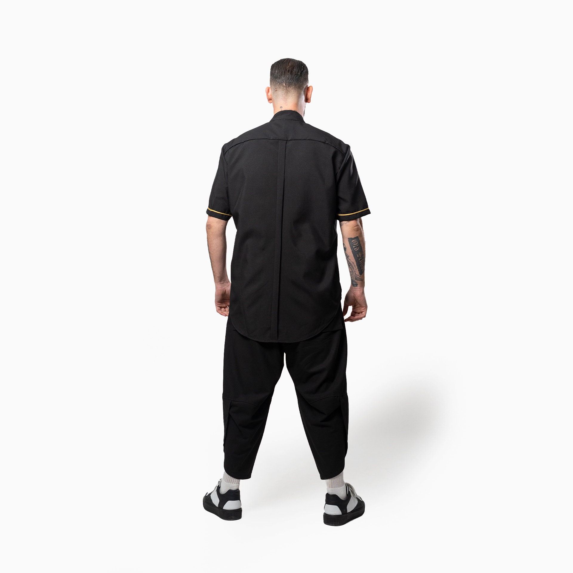 Black & Gold Barber Smock: Waterproof, Anti-allergic, Non-stick - Etsy