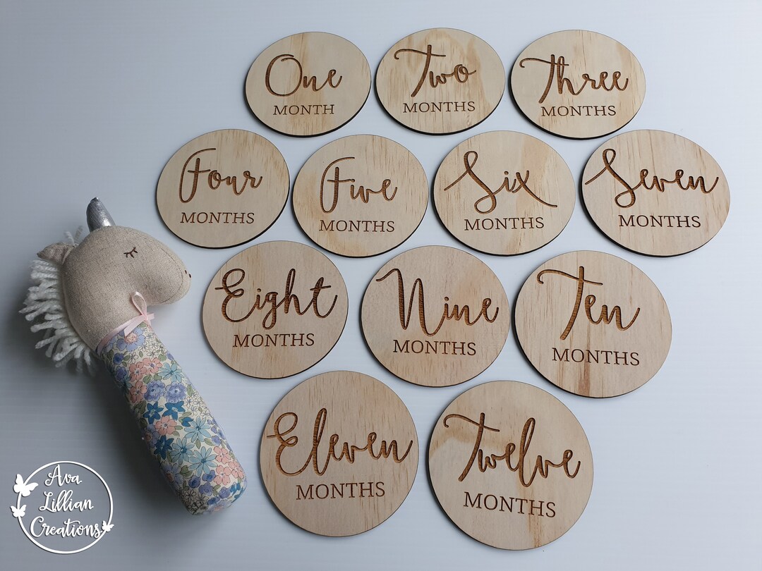 Personalised Wooden Baby Milestone Month Cards Rounds Ply Newborn Baby ...