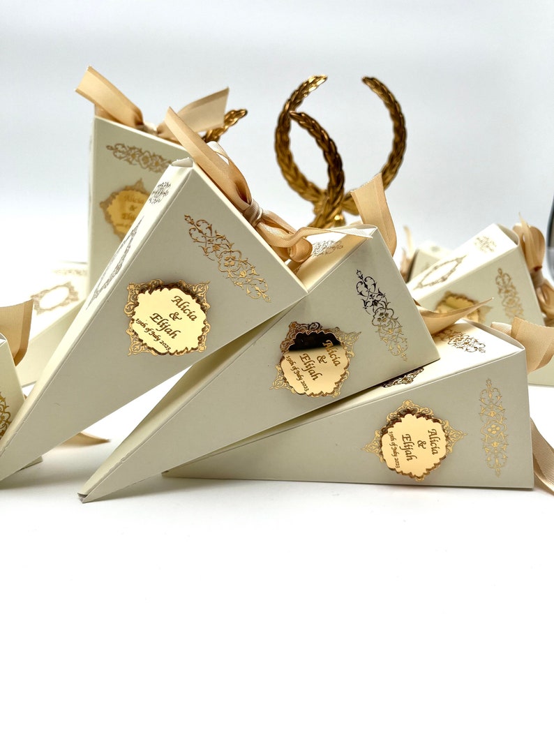 White Custom Cone Box Gift, Wedding Table Gift Boxes, Cupcake Box, 30th ...