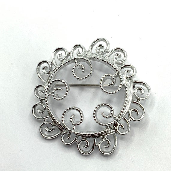 Gorgeous collectible and Vintage silver brooch, round… - Gem