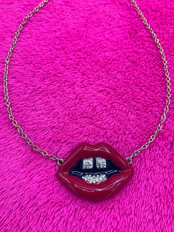 Red Lip necklace with crystal - Gem