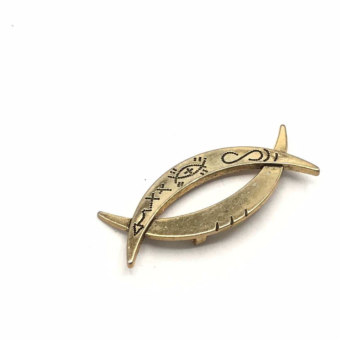 Vintage Gold Tone Brooch, Moon Shape. - Etsy