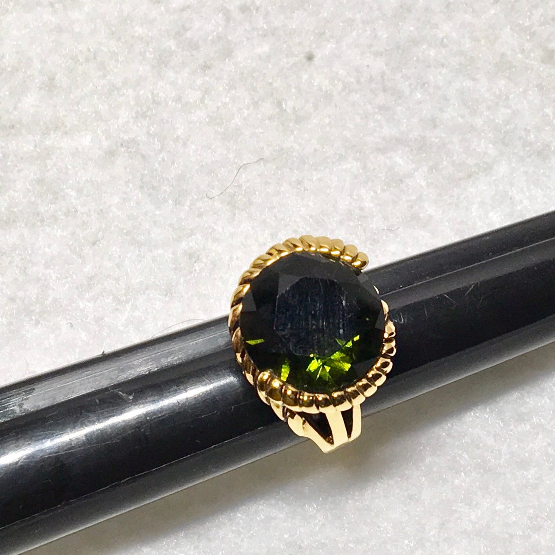 Gorgeous collectible Lia Sophia ring green crystal and gold | Etsy