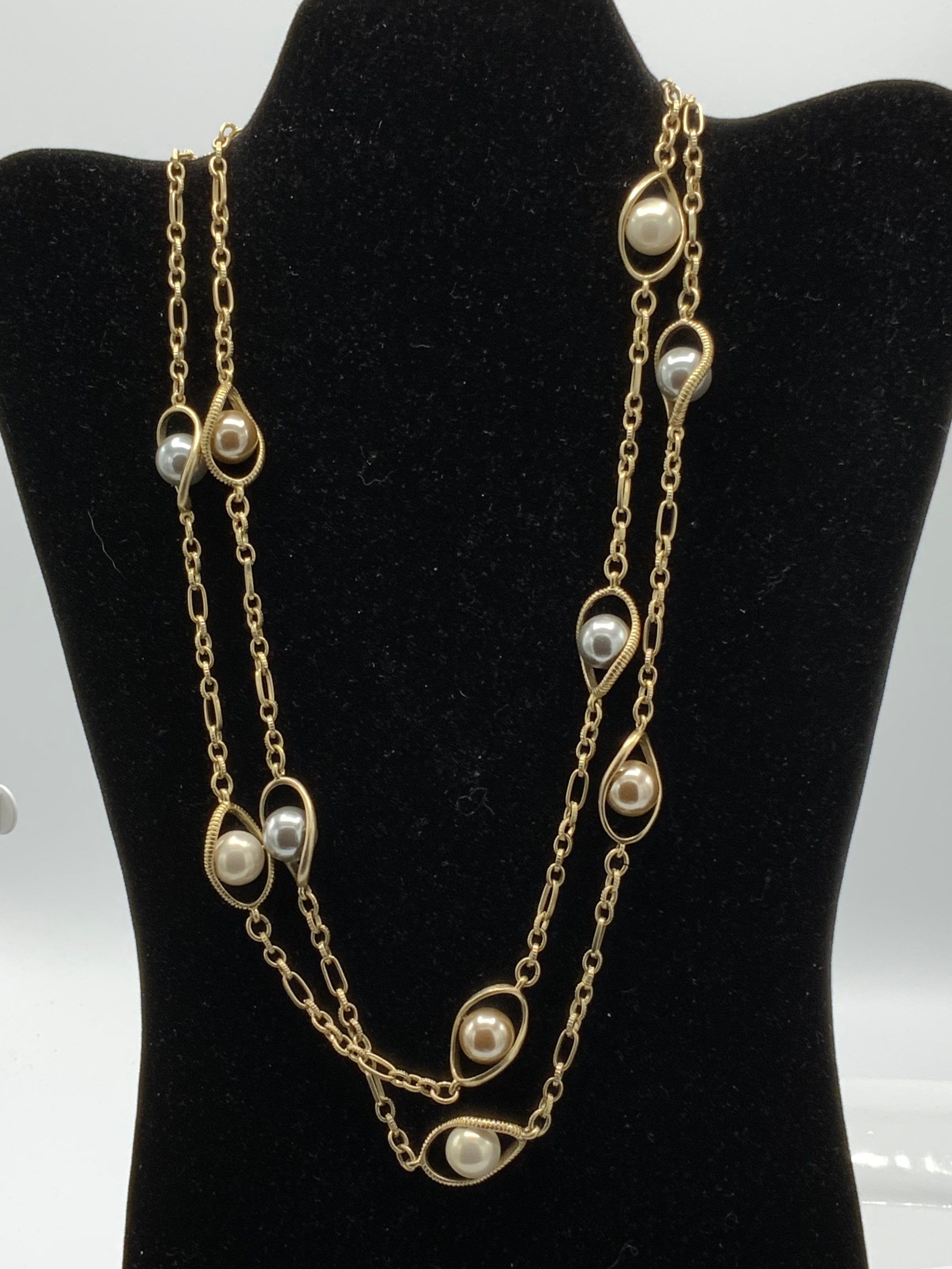 Gorgeous collectible chain and pearl necklace by Lia Sophia | Etsy