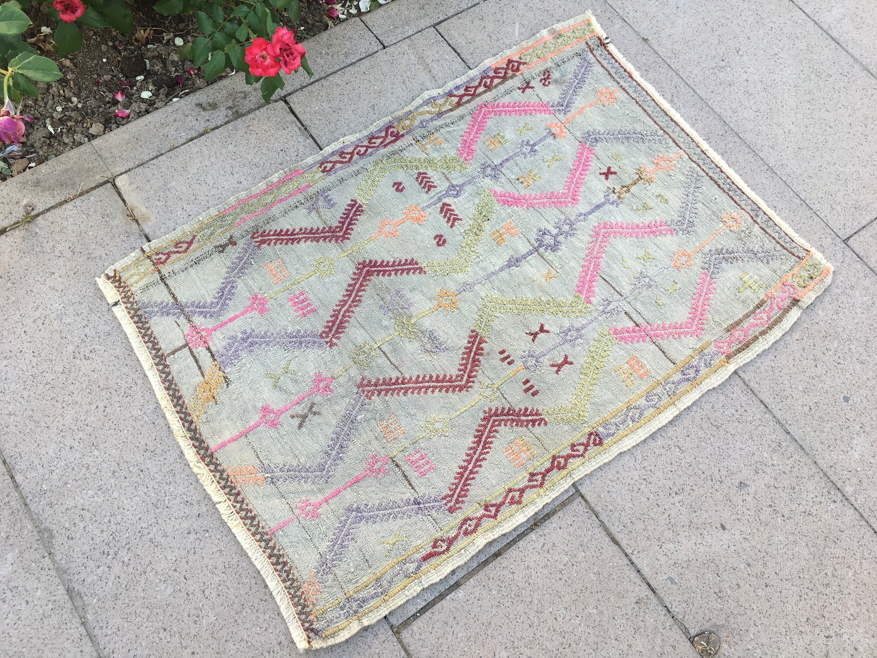 Vintage embroidered small kilim rug Bohemian small rug | Etsy