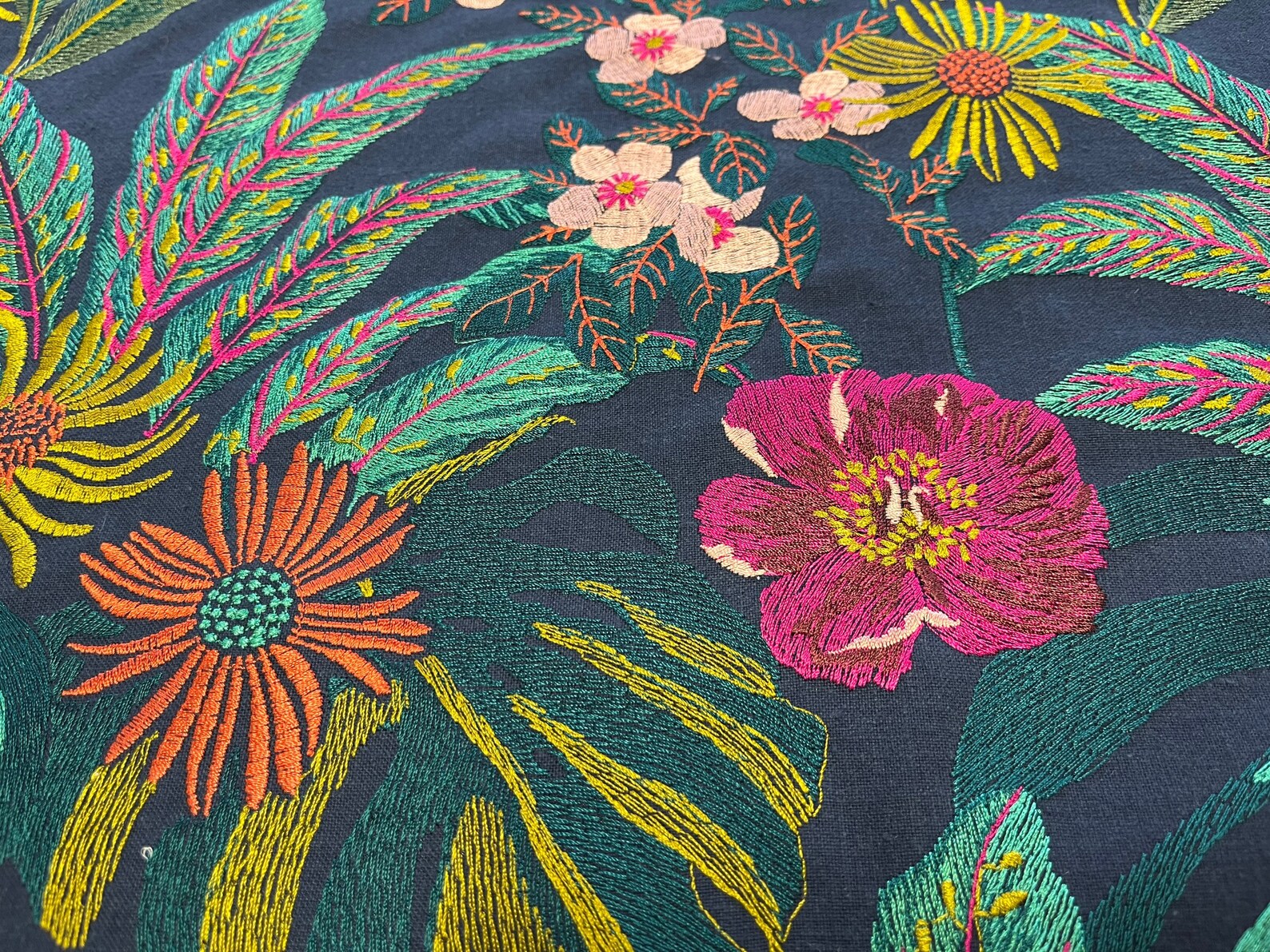 Embroidered Floral -embroidered Fabric-floral Fabric-upholstery Fabric ...