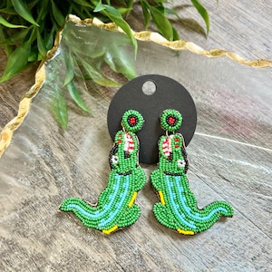 Beaded Crocodile or Alligator Earrings Great for Game Day Gator - Etsy