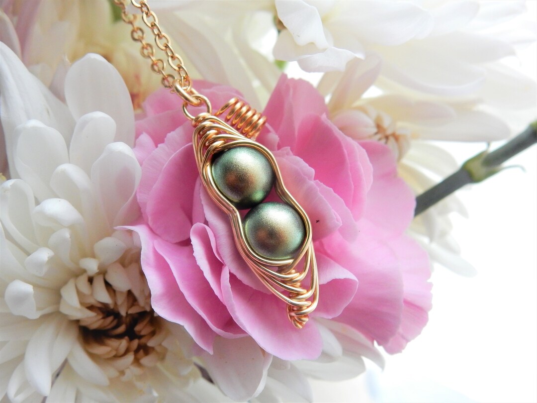 Personalized Gold Peas in A Pod Pendant Necklace Pea Pod Jewelry ...