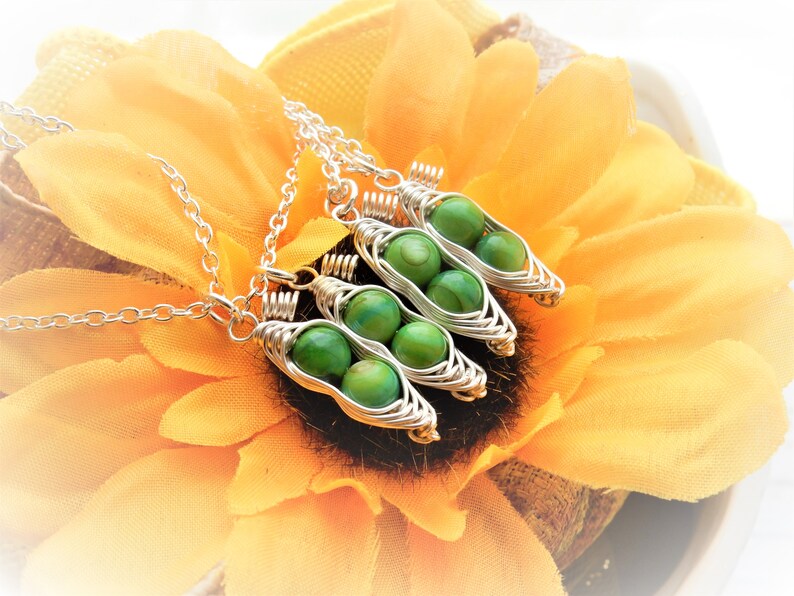 Personalized Two Peas in a Pod Pendant Necklace Pea Pod - Etsy