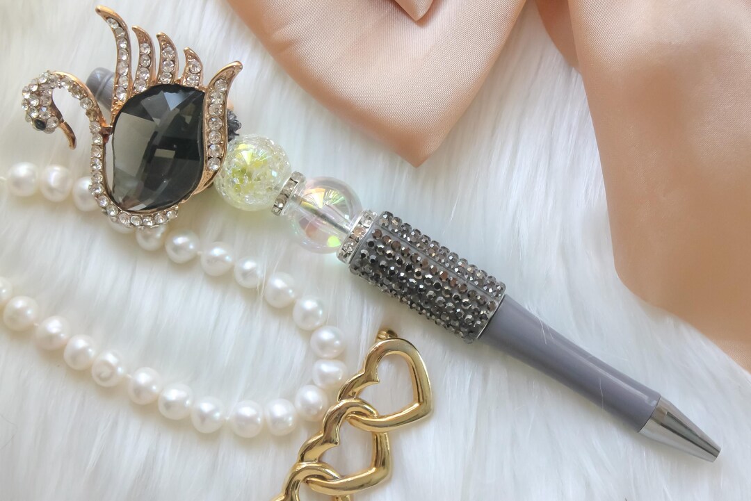 Black Swan Crystal Pen | Elegant Gemstone Pen | Luxury Gift for Women ...