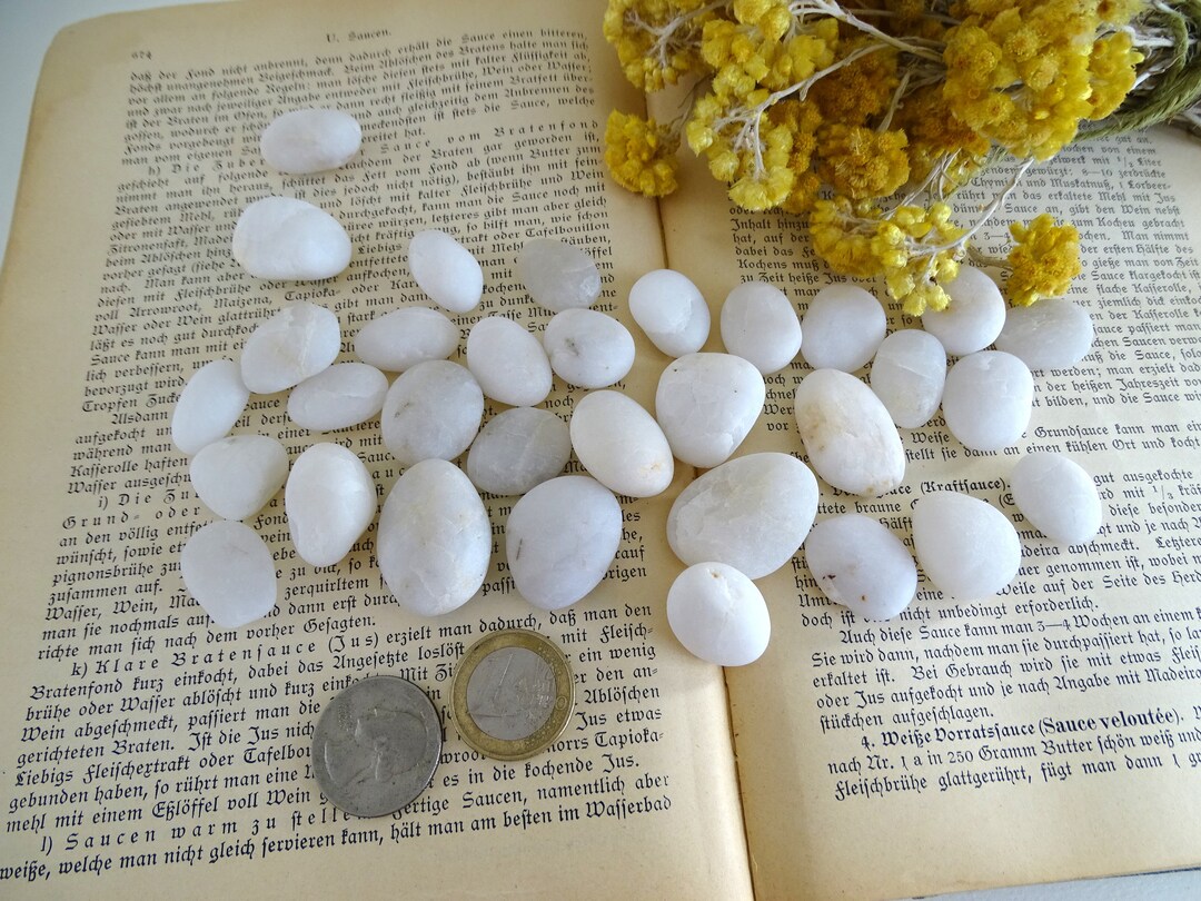 32 Greek White Quartz Rounded Beach Stones, 3/4''-1 1/8'' (2-3 Cm), 1 ...