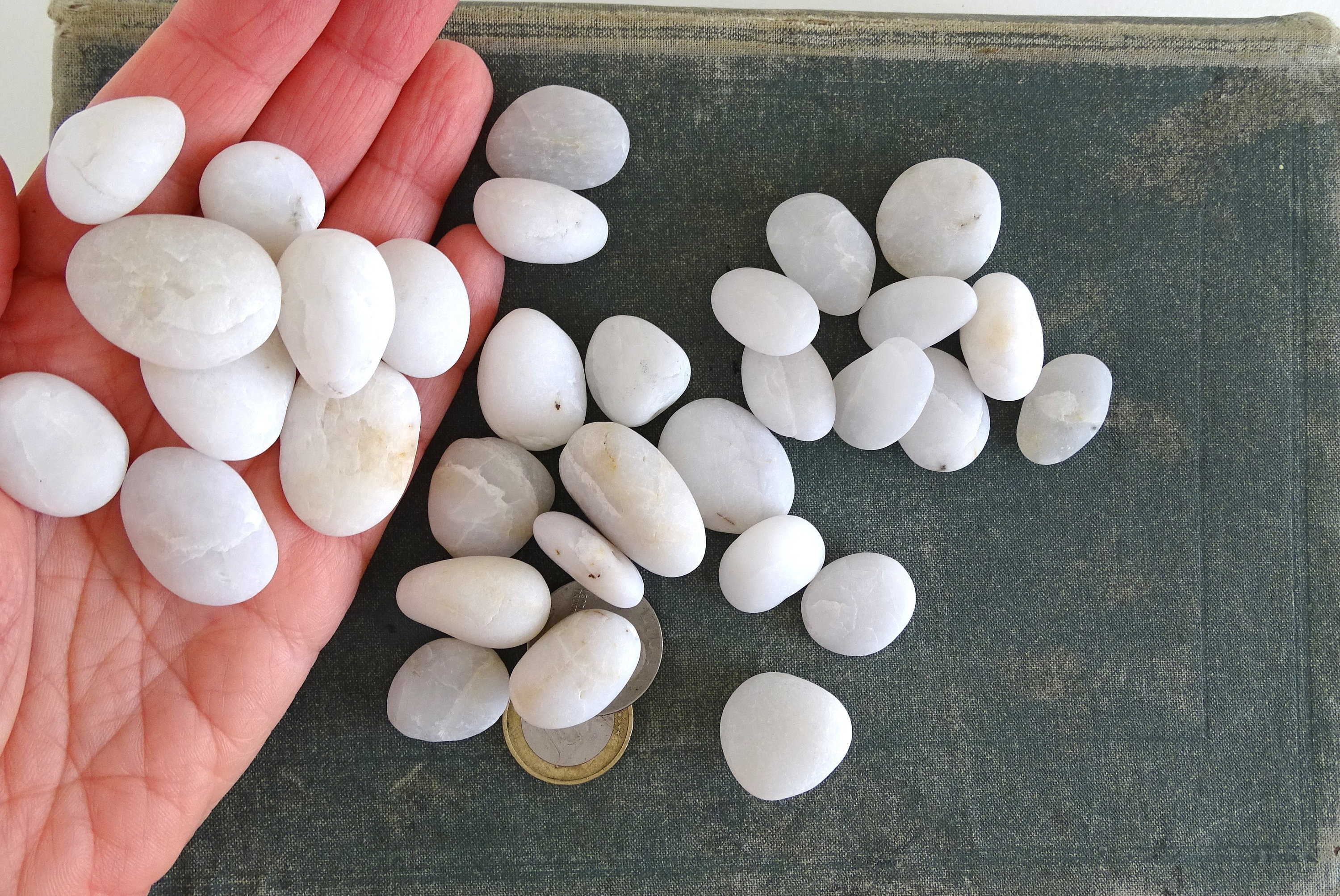 32 Greek White Quartz Rounded Beach Stones, 3/4''1 1/8'' 2-3 Cm, 1/2lb ...