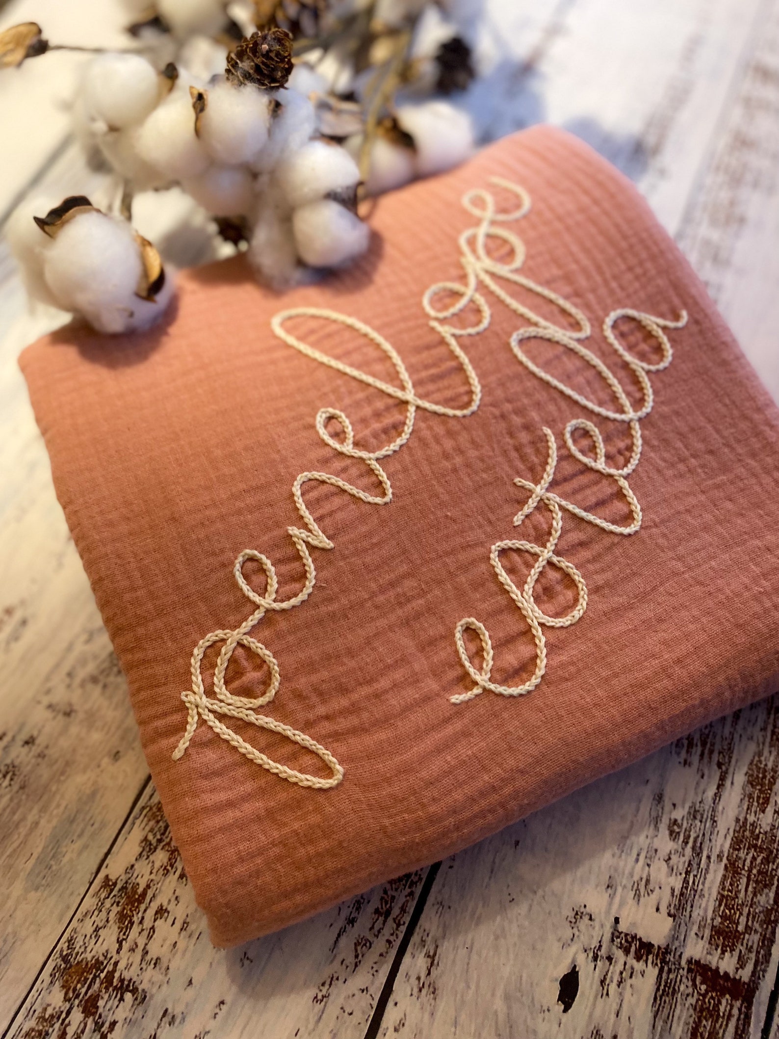 Hand Embroidered Baby Swaddle // Personalized Monogram Muslin - Etsy