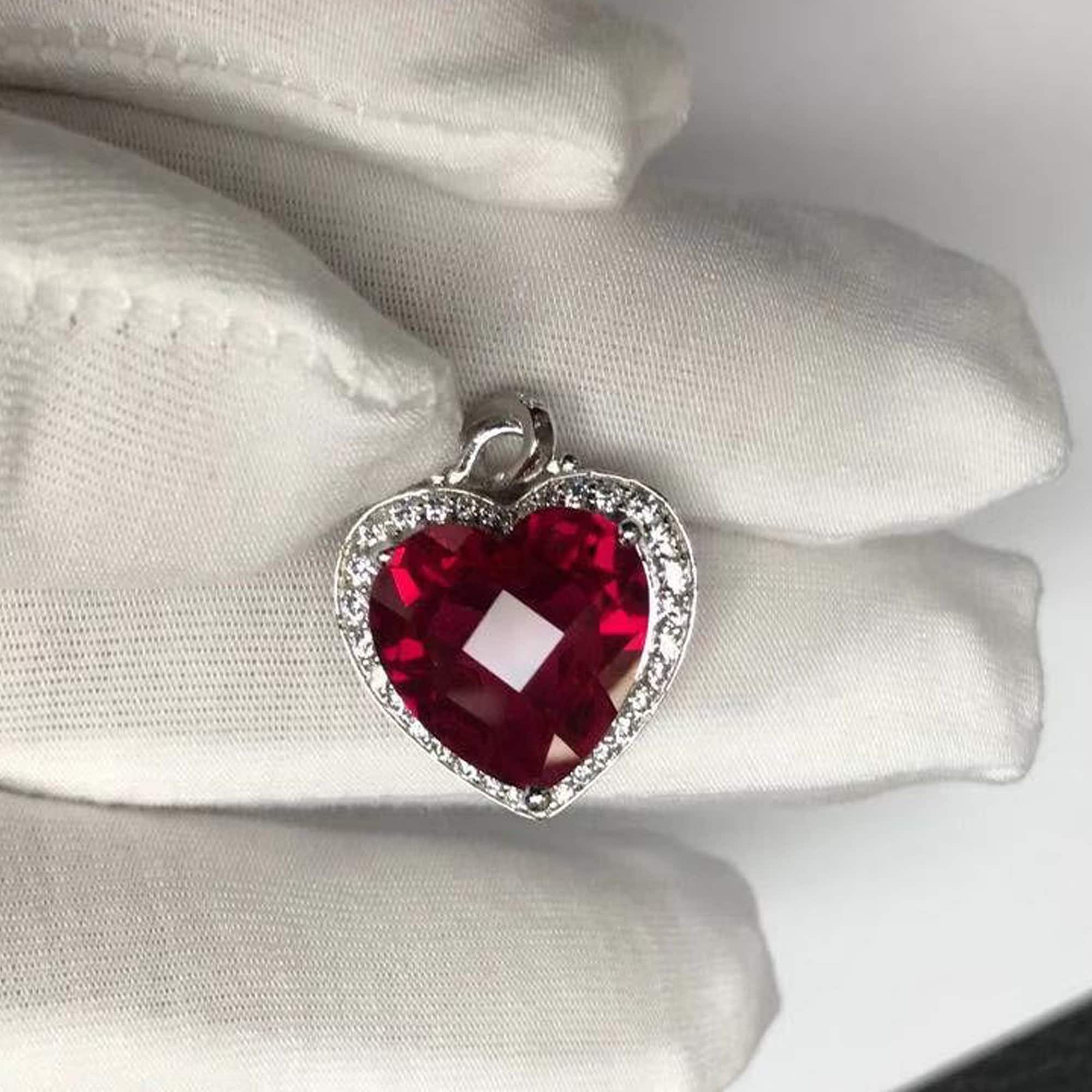 Ruby Heart Pendant Necklaceheart Pendant Necklacecubic - Etsy Canada