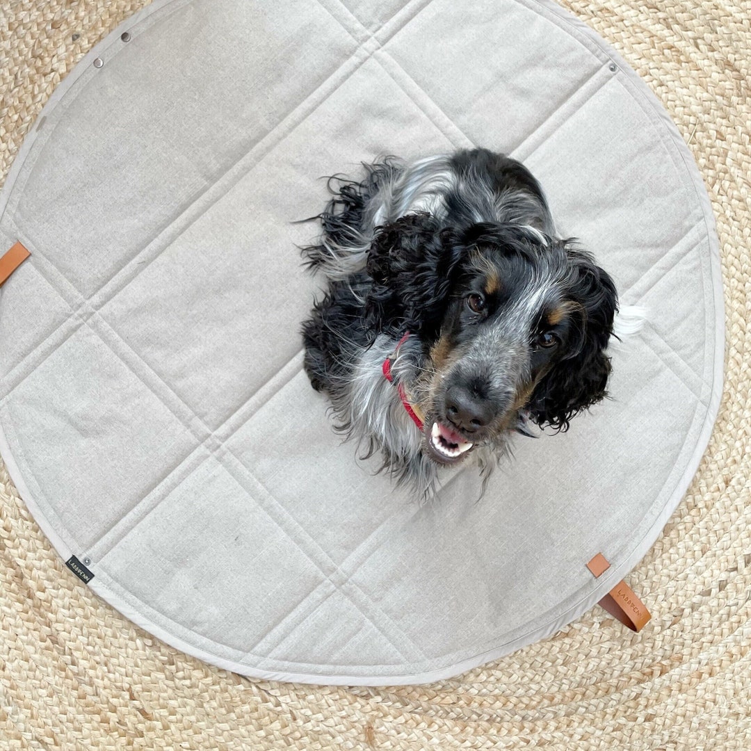 OKKA Modern Dog Mat, Scandinavian Design, Gift for Dog, Roll-up Dog Bed ...