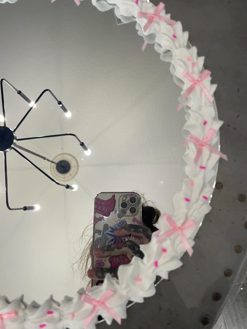 12 Inch Round Mirror GIRLIE KAWAII BOWS - Etsy
