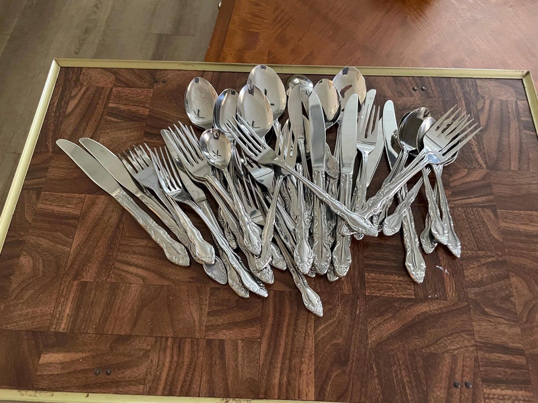 Supreme Cutlery Original Designs Stainless Tableware Flatware 42 Piece ...