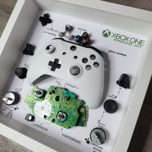 Shadowbox Diorama for One Controller Wall Decor Game Room White ...