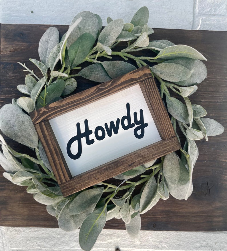 Howdy Western Decor Sign Entryway Sign Vintage Style Font - Etsy