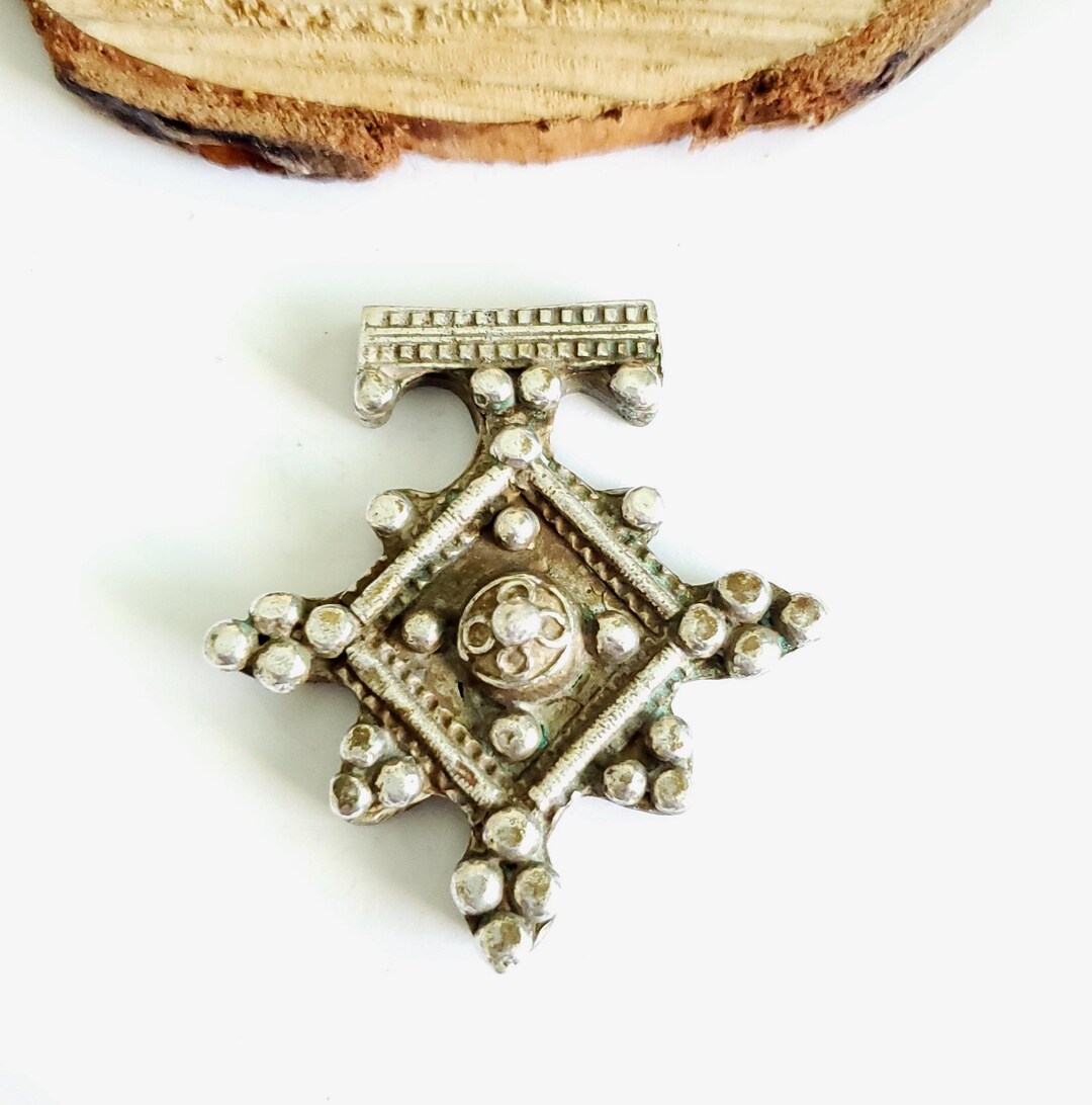 Berbère marocain Vieux pendentif traditionnel en croix dargent ...