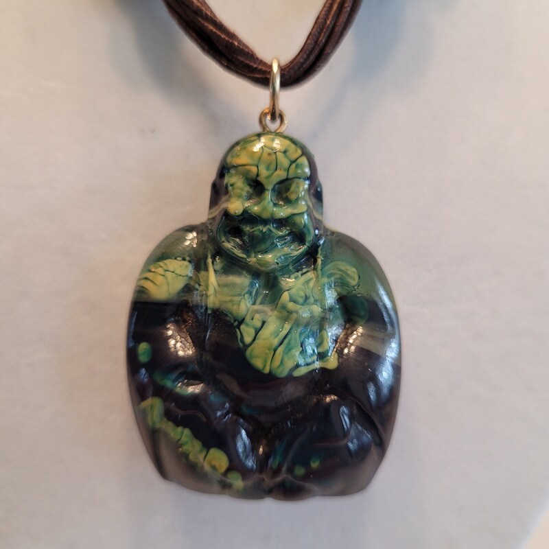 Bakelite Pendant - Etsy