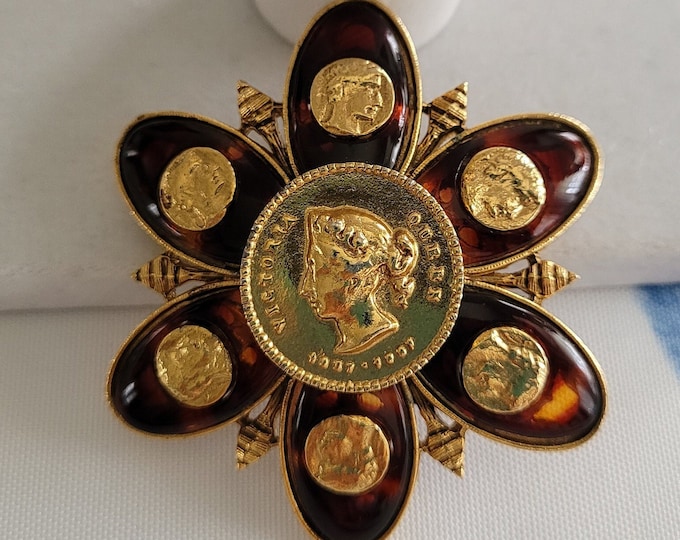 Vintage Coro Queen Victoria Cameo Style Brooch ~ Beautiful Construction ...