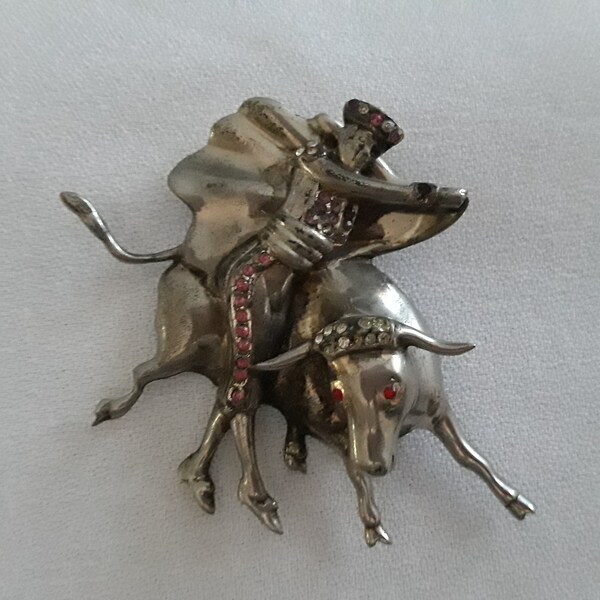 Bull Brooch - Etsy