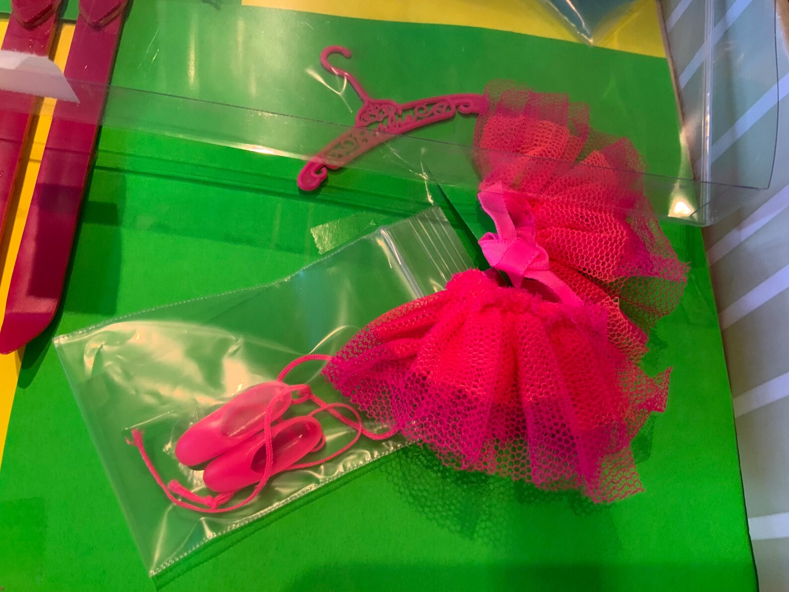 Vintage Barbie Living Action Accents Gift Set Sears Exclusive Box Hand ...