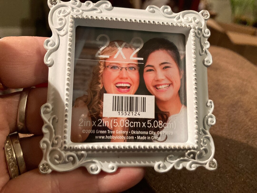 Beautiful Little Picture Frame,2x2photo,easel,frame 2.75x2.75little ...