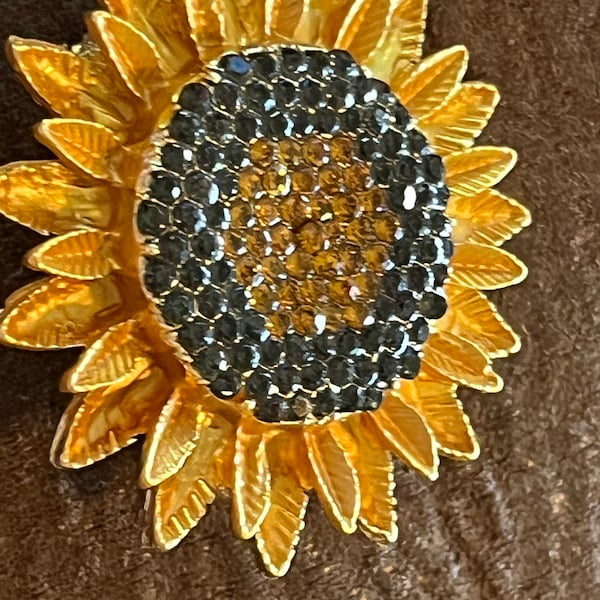 Sunflower Brooch - Etsy