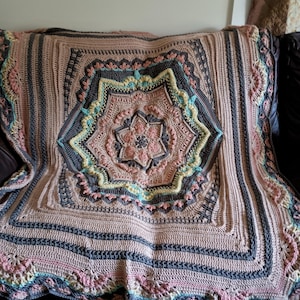Antique Cosmic Cal Handmade Crochet Blanket/family/special Occasion ...