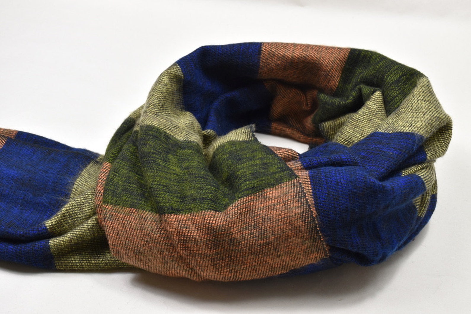 Yak Wool Shawl Code PS2 Large Scarf Beautifully Hand-loomed Travel Wrap ...