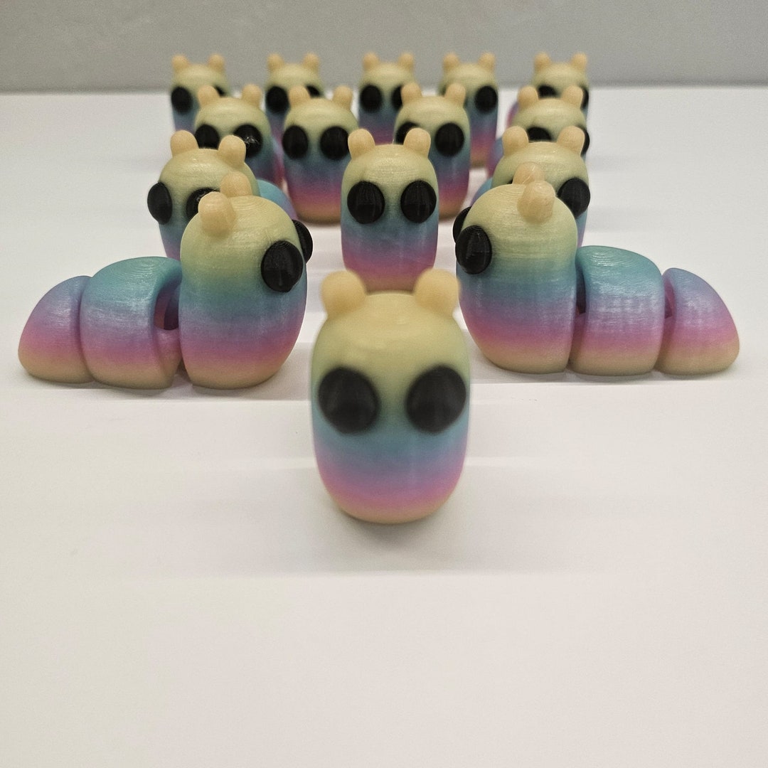 3D Printed Articulated Glow in the Dark Tiny Slug | Articulated ...