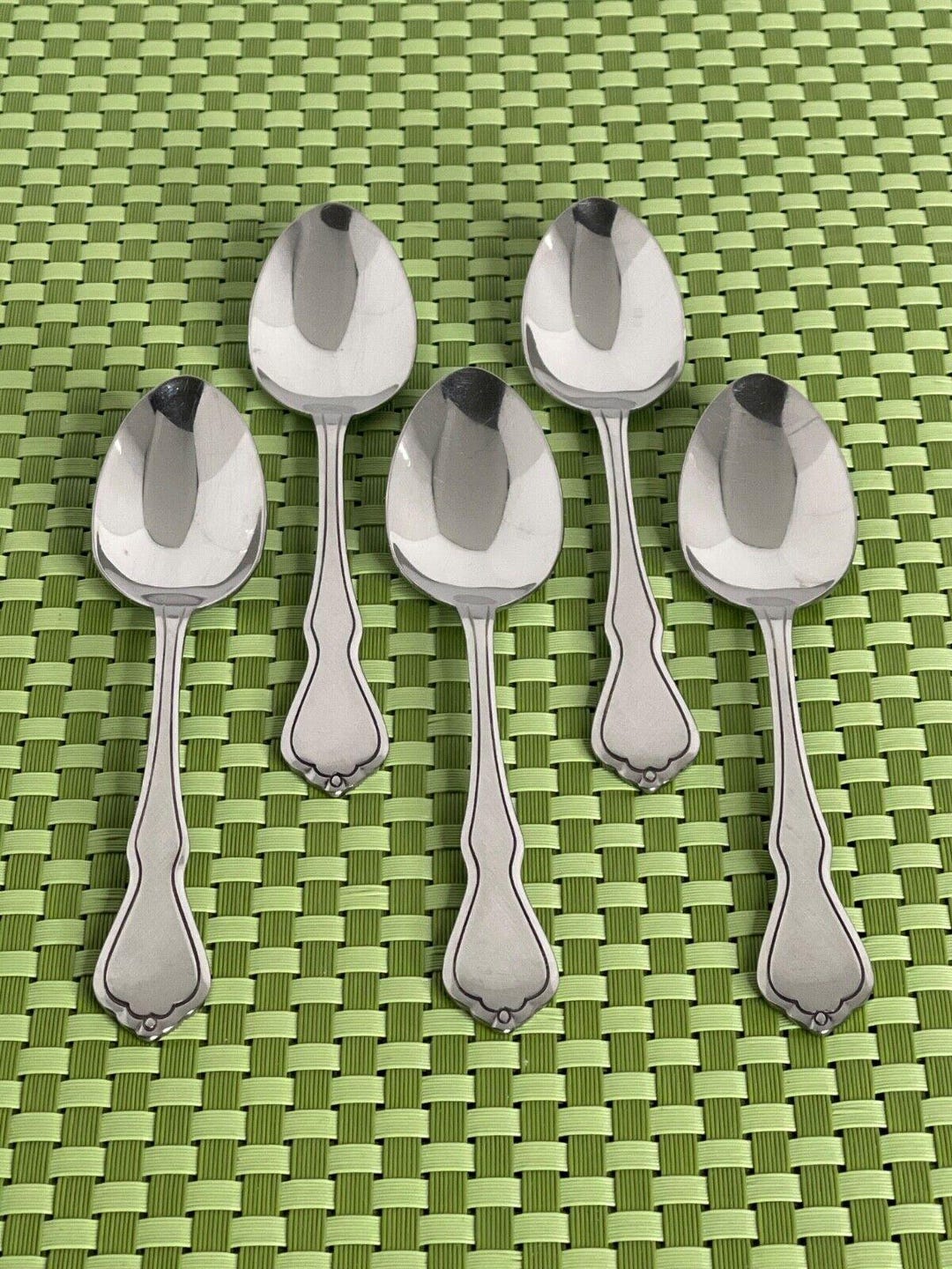 Oneida TRINITY Stainless Set of 5 Teaspoons SSS Burnished Capri Duet ...
