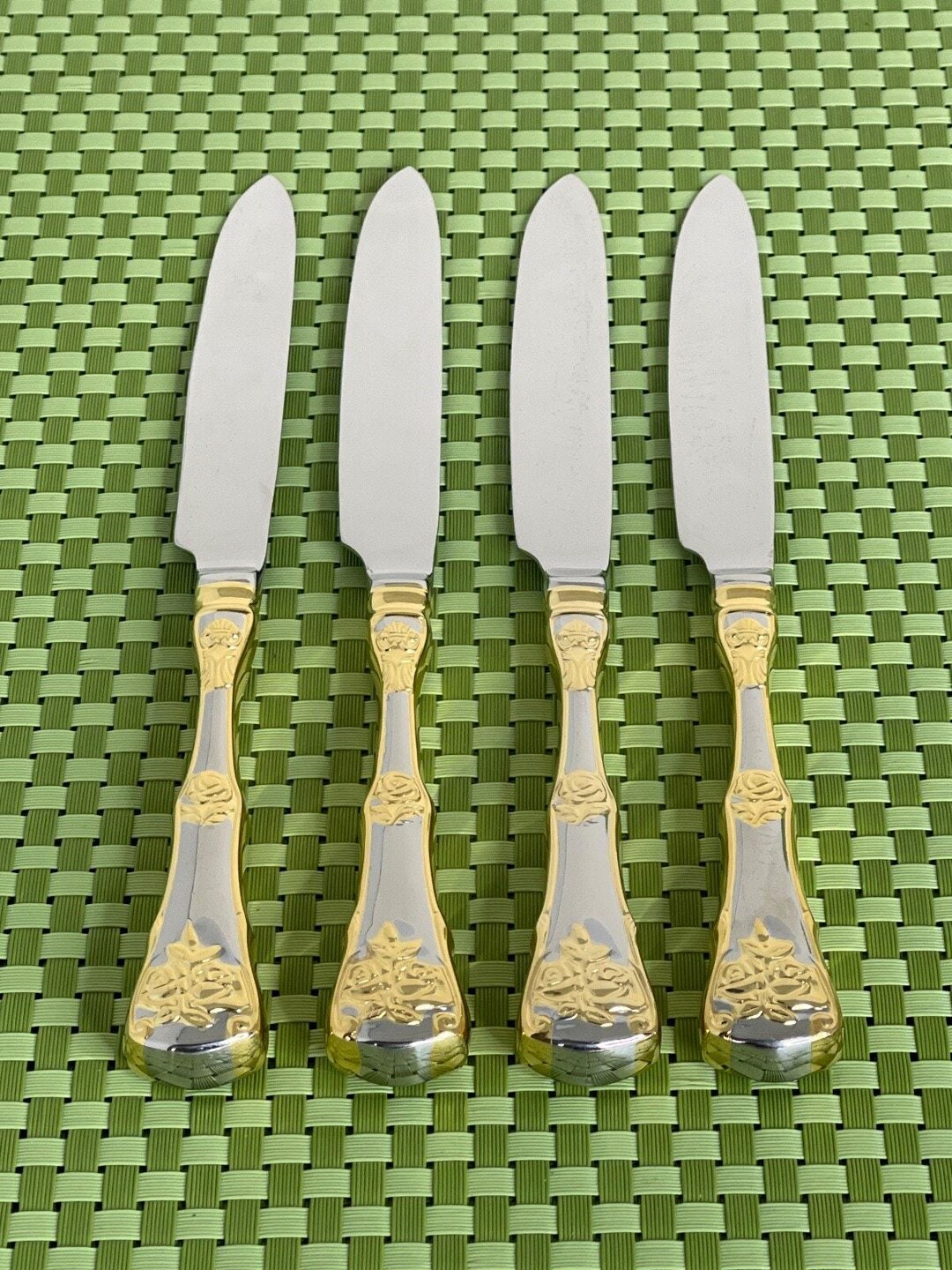 Royal Albert OLD COUNTRY ROSES Stainless 4 Dinner Knives China Gold - 9 ...