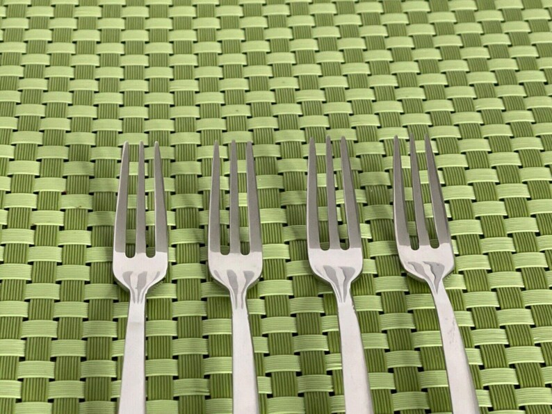 Gourmet Settings WINDERMERE Stainless 4 Cocktail/seafood Forks Glossy ...