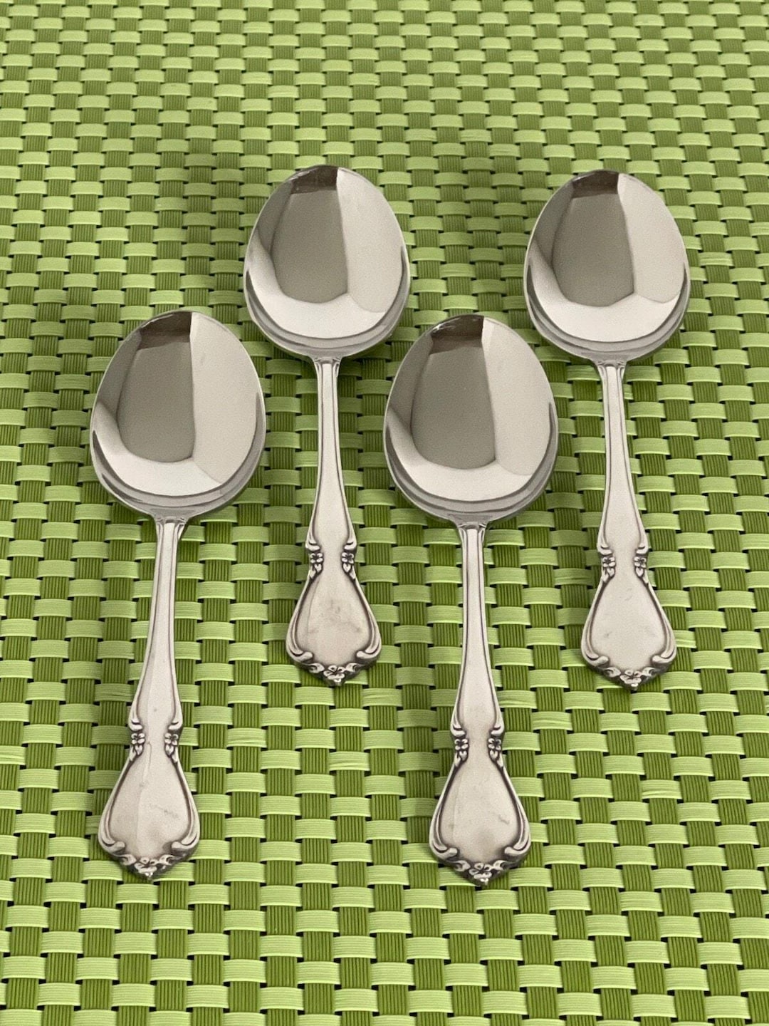 Oneida CHATEAU Stainless 4 Oval Soup Spoons Oneidacraft Deluxe Glossy ...