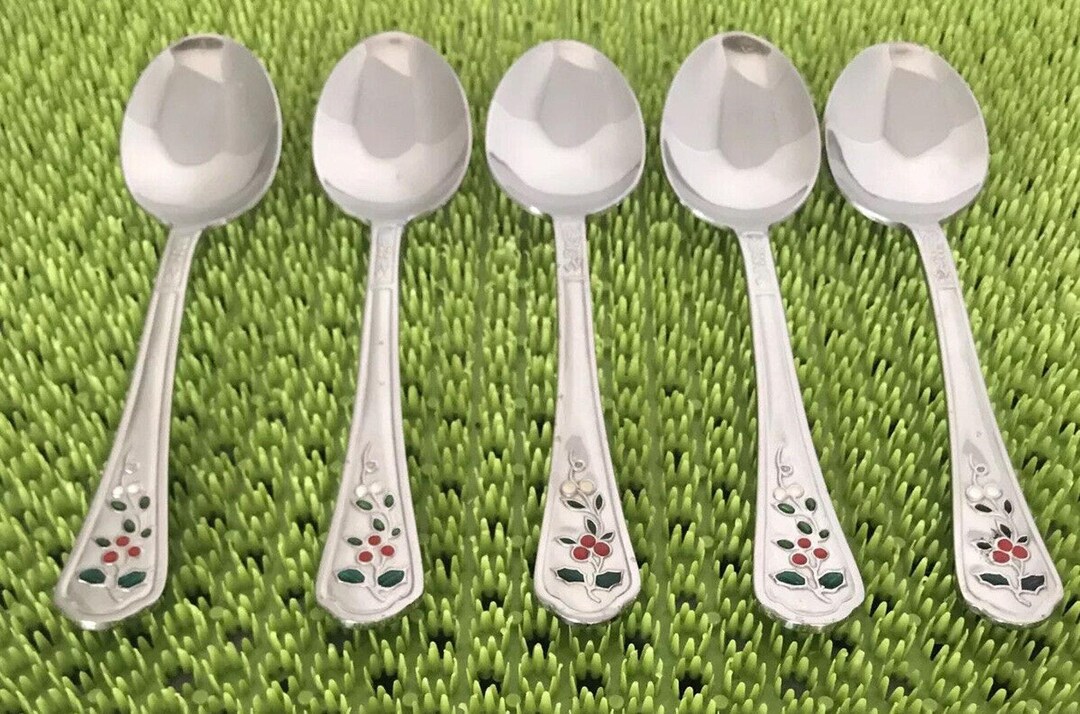 Pfaltzgraff WINTERBERRY Colored Stainless 5 Oval Soup Spoons 18/0 ...