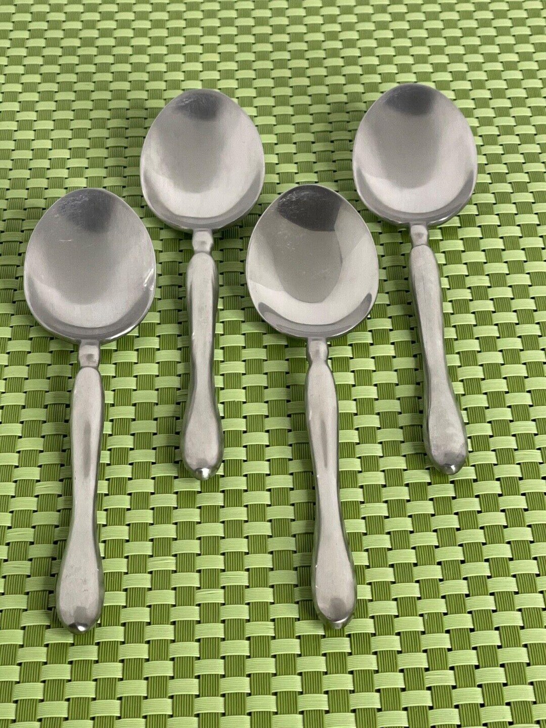 Hampton Silversmiths HSV31 Stainless 4 Oval Soup Spoons Satin 18/8 ...