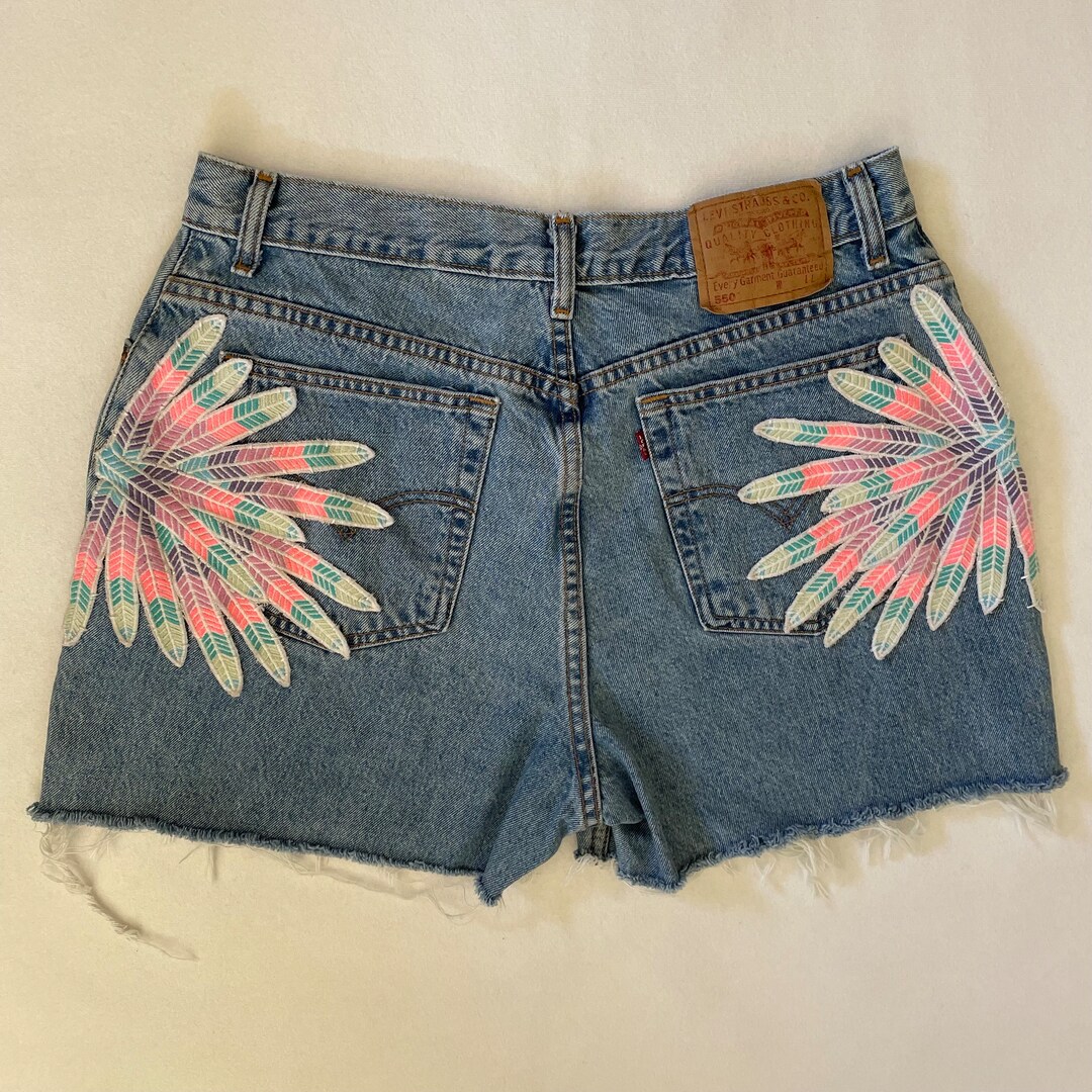 W34 Vintage Y2K Levis 550 Jean Shorts High Rise Cut Offs Embroidered Feathers Patched Reworked ...