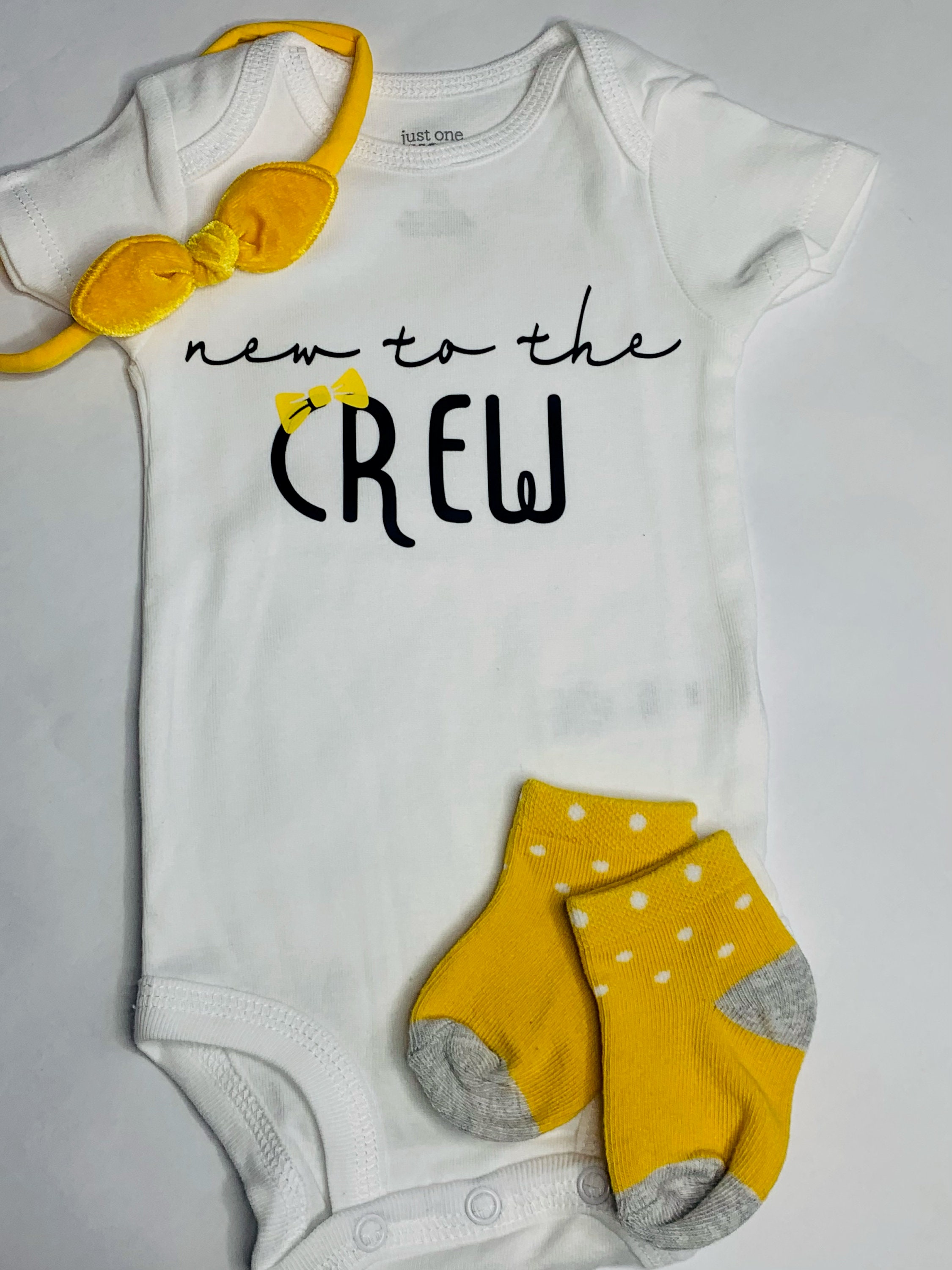 New to the Crew Baby Girl ONESIE - Etsy.de