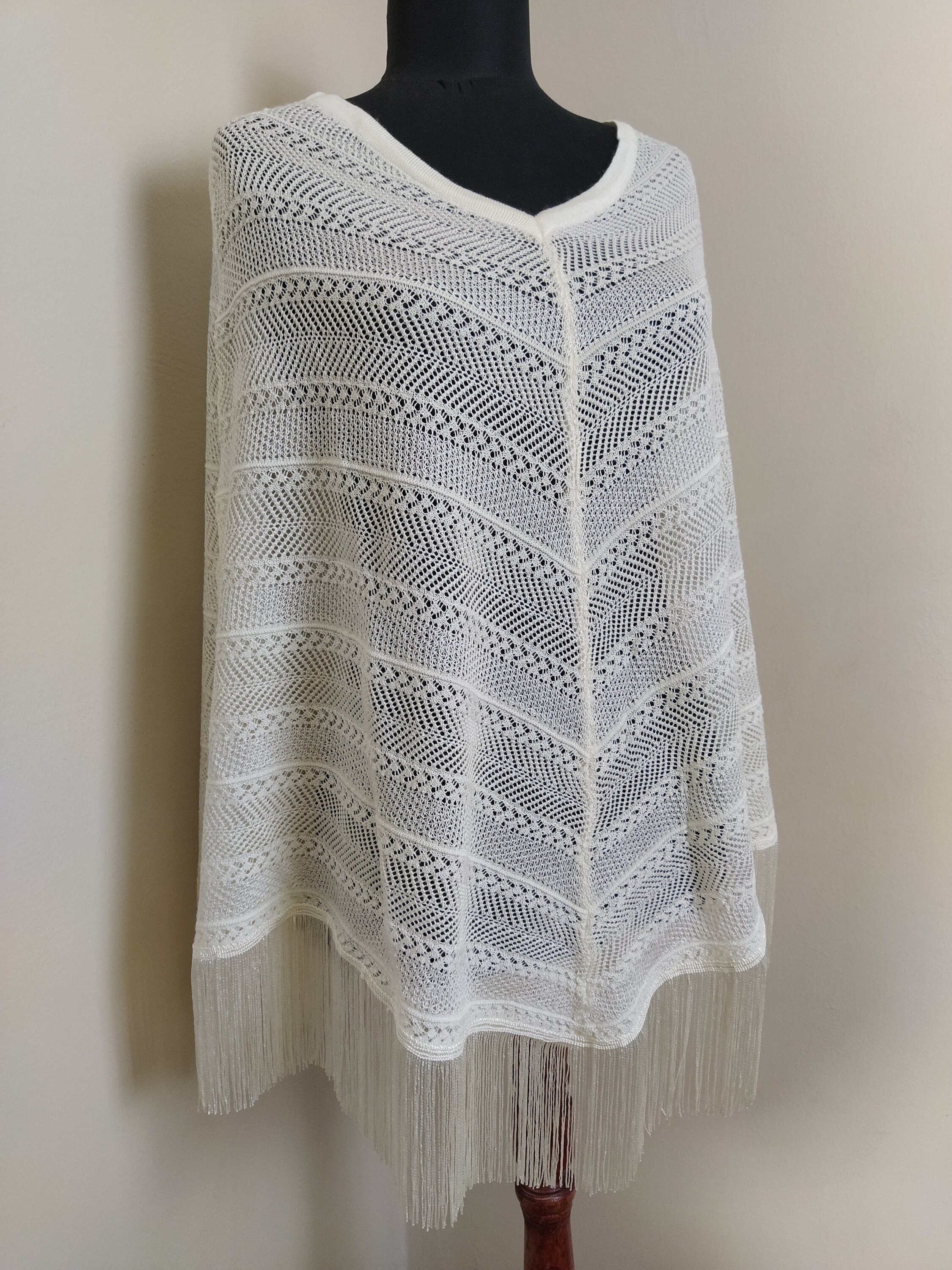 Women Lightweight Poncho, Thin Lace Poncho, Crochet White Poncho, Ivory ...