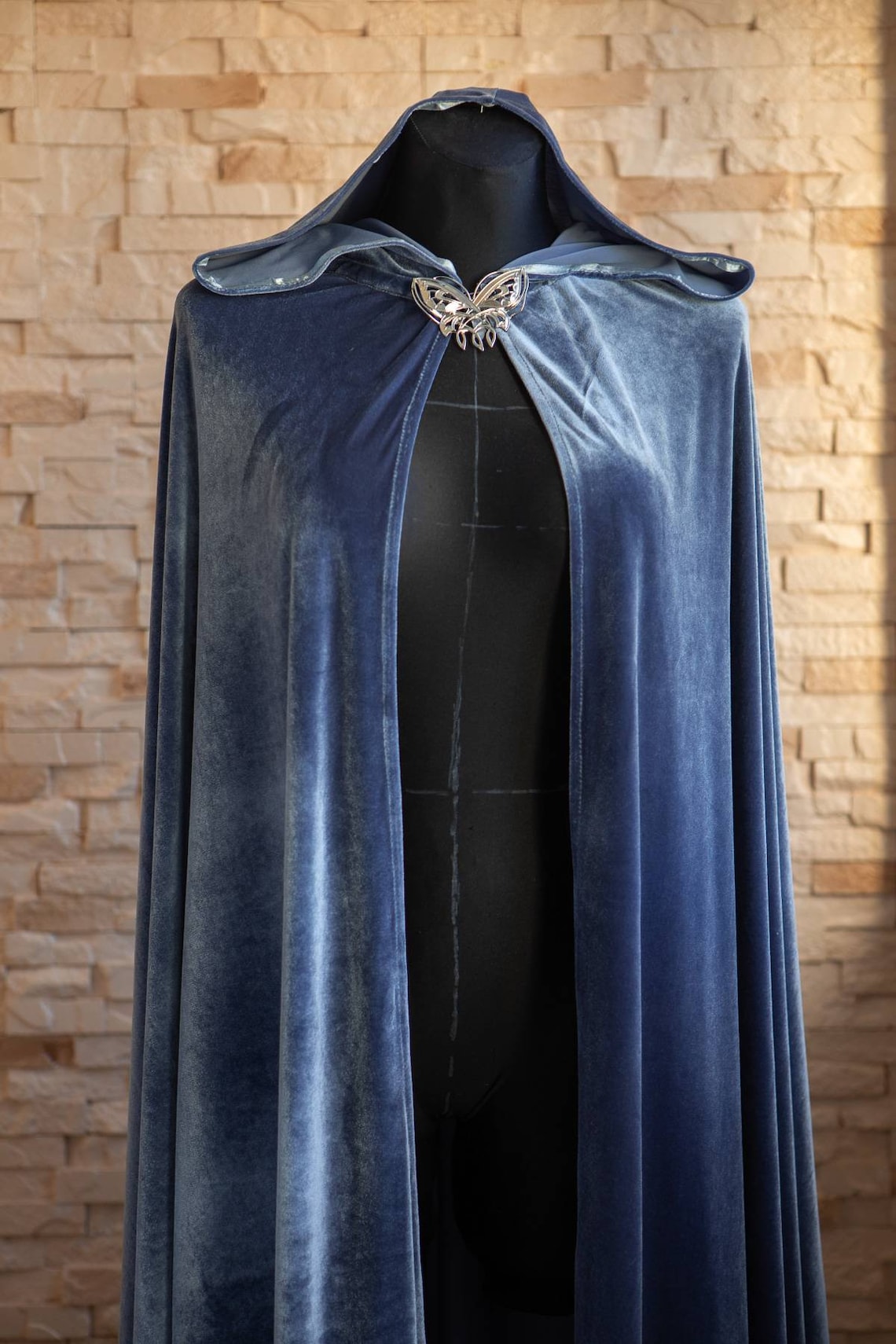 Arwen Undomiel Cape. Еlven Cloak. Cloak With a Brooch to - Etsy