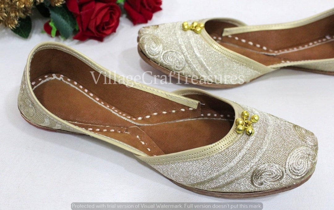 Gold Punjabi Jutti for Ladies Jutti Shoes Punjabi Shoes Handmade Shoes ...