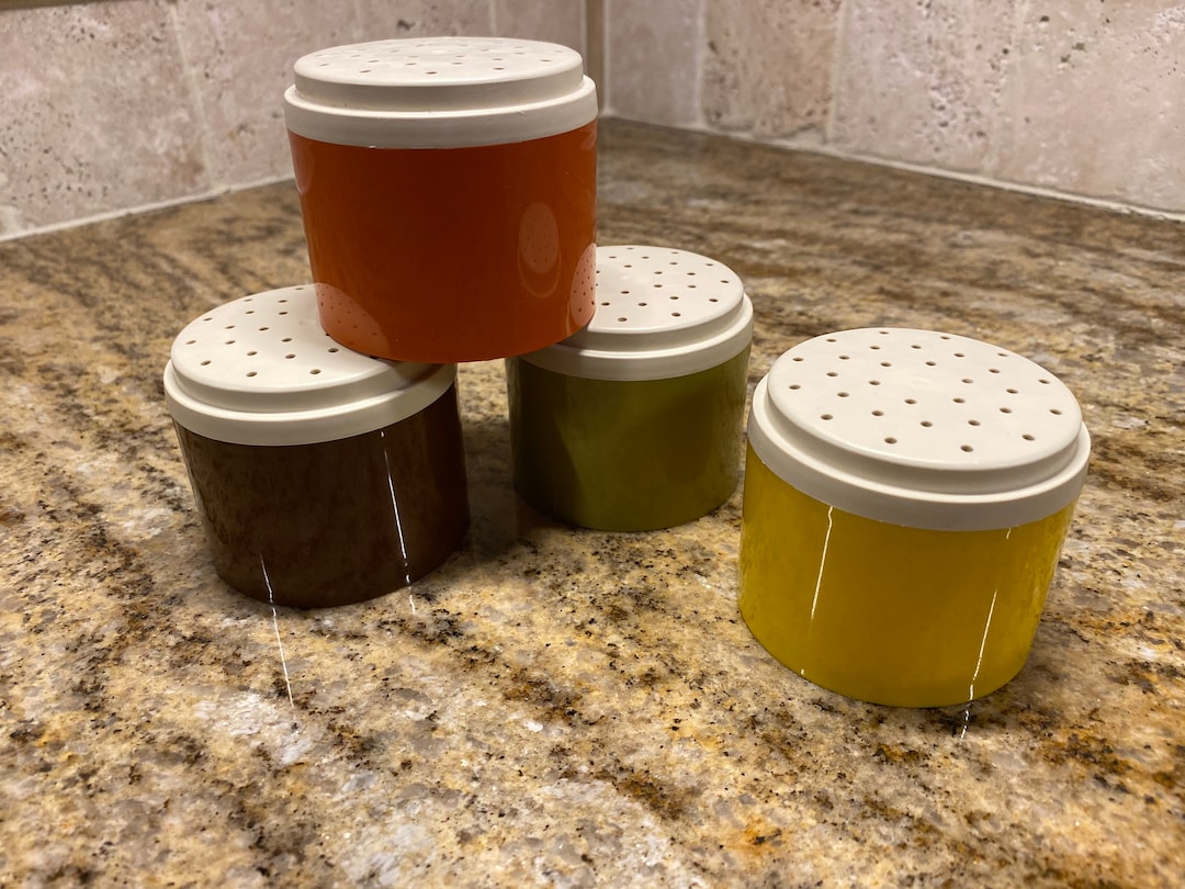 Vintage Tupperware Spice Set #1308, 4 Tupperware Spice Shakers ...
