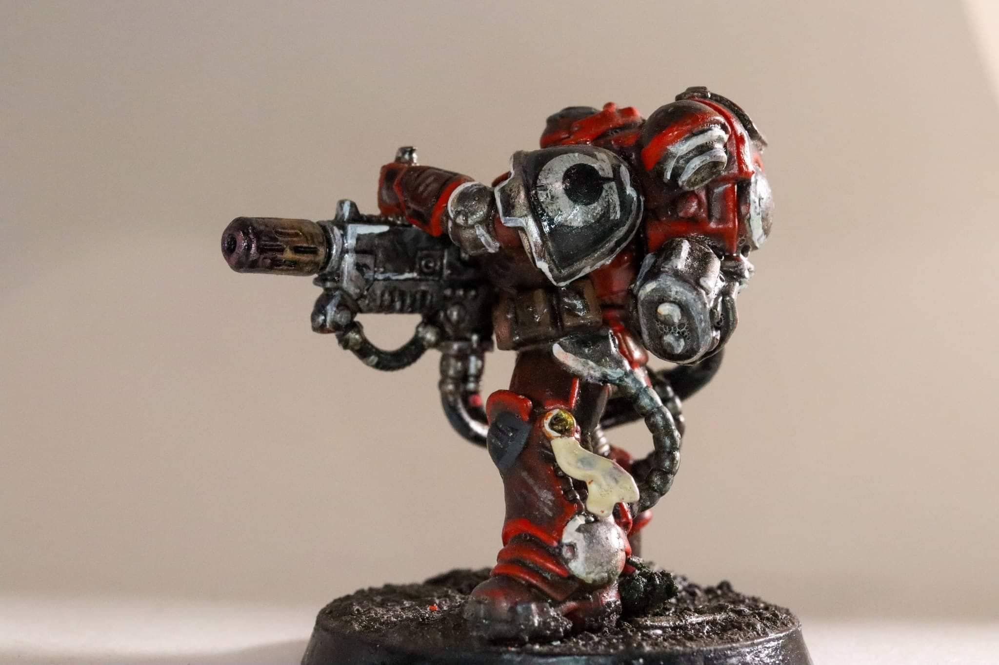 Red Space Marine Mini War Hammer 40k artist Rendition - Etsy